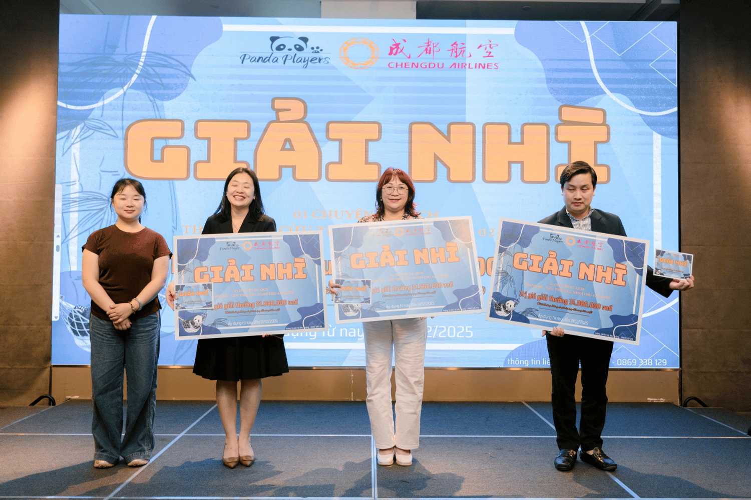 Lễ ra mắt sản phẩm du lịch mới “Hà Nội – Thành Đô – Cửu Trại Câu” và lễ ký kết hợp tác phát ...